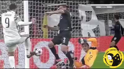 La JUVE RUBA ANCHE IN CHAMPIONS:… vaccata pubblicata da AjejeBrazorf ...